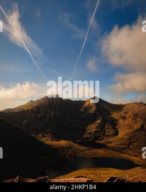 Spectacular McGillycuddy Reeks mountains in morning light Stock Photo ...