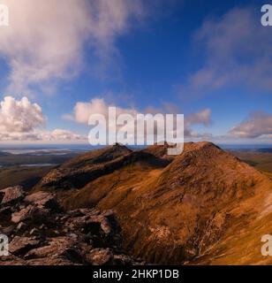 Spectacular McGillycuddy Reeks mountains in morning light Stock Photo ...