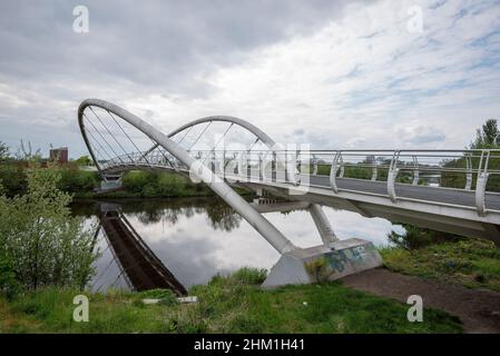 Dalmarnock Smart Bridge, Clyde Gateway, Shawfield Glasgow Stock Photo ...