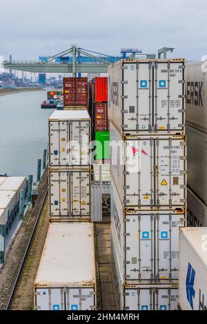 Container barge traffic in the port of Honolulu, Oahu, Hawaii, USA ...