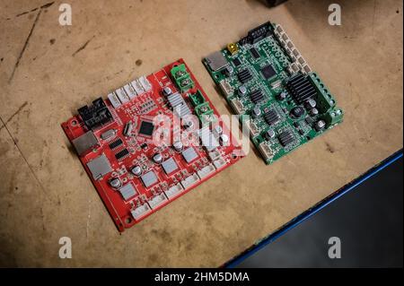 3D printer chips on table Stock Photo - Alamy