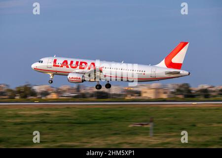 Airbus A320-214 Lauda Europe 9H-LMT .Aircraft to Fiumicino airport ...
