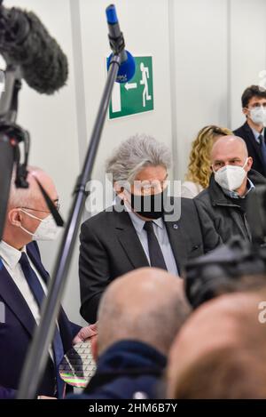07 February 2022, Belgium, Löwen: An employee sits in a research center ...