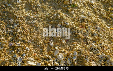 Soil from the quarry as a waste product and for versatile use in the ...