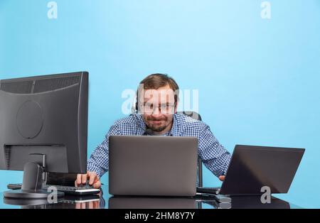 Computer System Analyst Stock Photo - Alamy