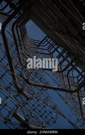 The powerful Duga array was a secret Soviet over-the-horizon radar ...