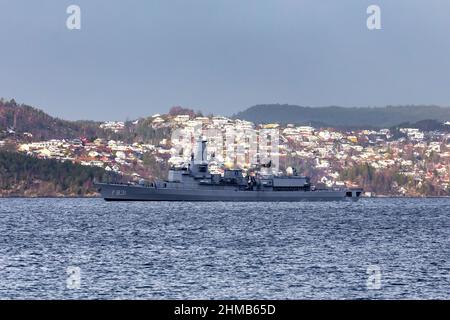 Dutch Karel Doorman-class frigate F3831 HNLMS Van Amstel at Byfjorden ...