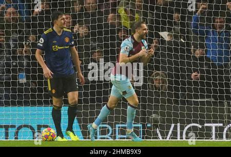 Burnley's Jay Rodriguez celebrates after scoring their side's second ...