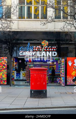American Candy Land sweet shop, people and store exterior on Oxford ...