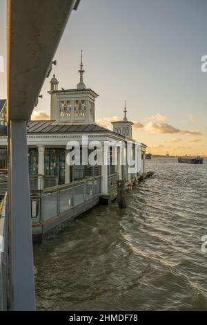 The town Pier gravesend at Sunset, The oldest Iron pier in the world ...