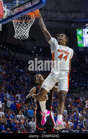 Florida guard Niels Lane (44) tries to get the rebound from Auburn ...
