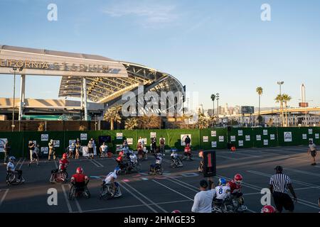Kansas City Chiefs and Los Angeles Rams helmets with Super Bowl Vince ...
