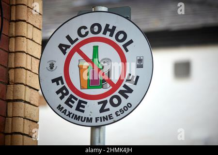 Warrington Town Centre Alcohol Free Zone warning sign Stock Photo - Alamy