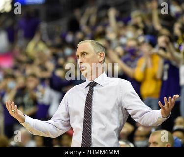 Arizona State head coach Bobby Hurley signlas to players during the ...