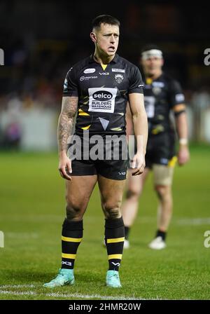 Deon Cross of Salford Red Devils arrives ahead of the the Betfred Super ...