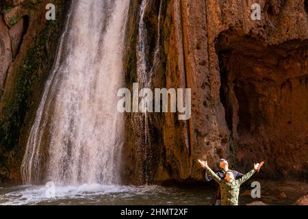 Fuentes de Oum Rabia, Zaouia de Ifrane, Atlas Medio,, Marruecos, Africa ...