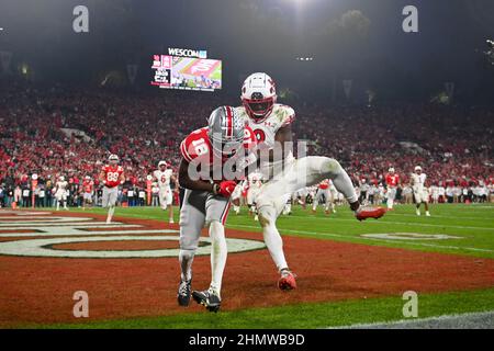 Ohio State wide receiver Marvin Harrison Jr. (18) makes a catch in ...