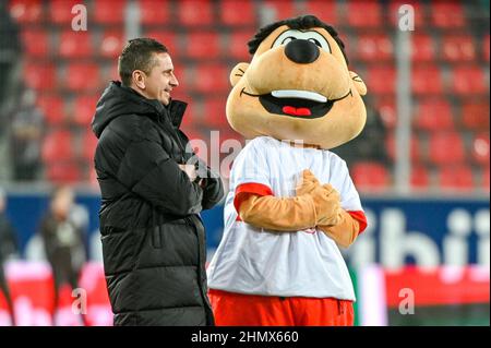 Mascot Jahni (Regensburg), Soccer 2nd Bundesliga, 19th matchday ...