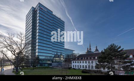 Modern Lanxess headquarters building in Cologne spring skyline Stock ...