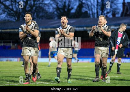 James Gale celebrates with team mates after scoring for Mansfield Town ...