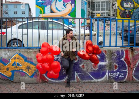RED BALLOONS IN ISTANBUL ON RIVER Stock Photo - Alamy