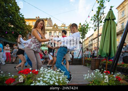 Ukraine, Lviv, young women in traditional dress Stock Photo - Alamy