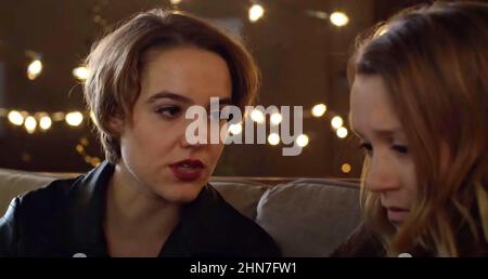 FLEE THE LIGHT, Ariana Marquis, 2021. © Breaking Glass Pictures ...