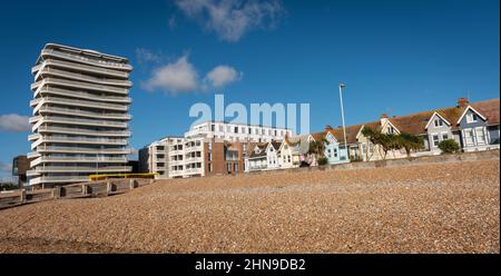 New development on Worthing seafront, West Sussex, UK Stock Photo - Alamy
