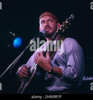 Willy Michl, bayerischer Liedermacher, in München, Deutschland 1980 ...