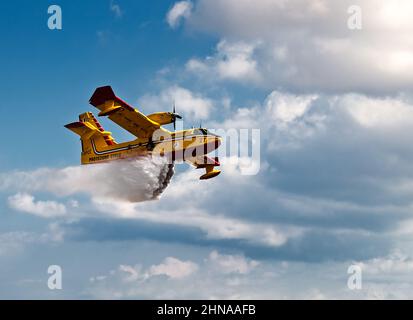 Bombardier Canadair Superscooper Fire Fighting Aircraft in Action Stock ...
