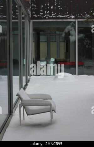 Modern contemporary architecture at IIT’s McCormick Student Center in ...