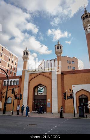 East London Mosque, Built in1985, Whitechapel Road, Tower Hamlets ...