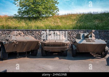 Row of rusty military tanks displayed at museum of victory park Stock ...