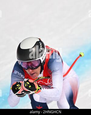 Keely Cashman competes in the women's giant slalom ski race during the ...
