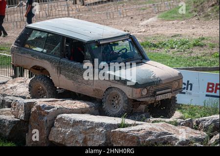 Range Rover Classic prepared rock climbing, rock crawling Stock Photo ...