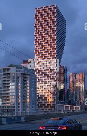 High rise condo tower with a twist, Vancouver House by Bjarke Ingels ...