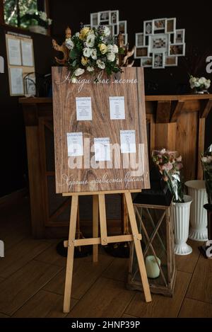 seating plate for restaurant guests Stock Photo - Alamy