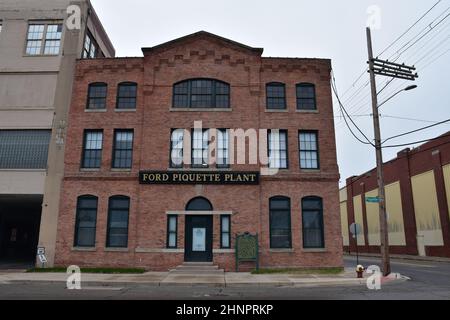 The 1904 Ford Piquette Avenue Plant in the Milwaukee Junction area of ...