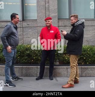 Republican Party mayoral candidate Curtis Sliwa and wife Nancy Regula ...