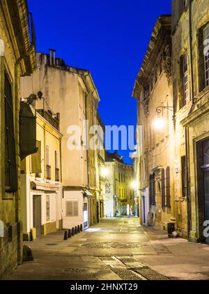 small alley by night in Aix en Provence, France Stock Photo - Alamy
