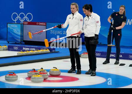 Great Britain's Vicky Wright (left) and Eve Muirhead in the Women's ...