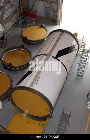 CAPE CANAVERAL, Fla. -- In the Rotation, Processing and Surge Facility ...