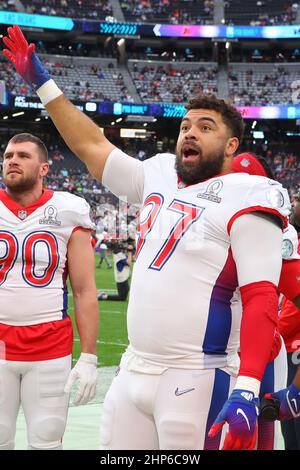 Pittsburgh Steelers defensive tackle Cameron Heyward (97) watches warm ...