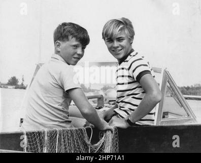FLIPPER, Luke Halpin, Tommy Norden, 1964-68 Stock Photo - Alamy