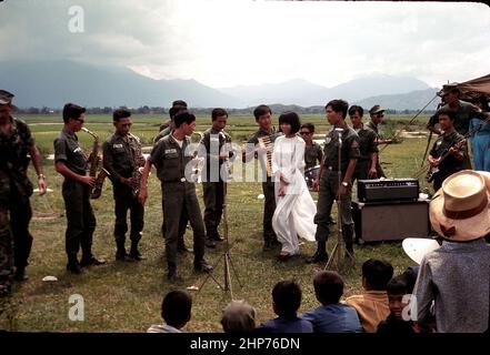 Vietnam War Photos: MEDCAP (Medical Civic Action Program) for the local ...