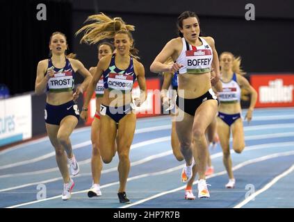 Isabelle Boffey (right) on her way to winning the Women's 800m Final on ...