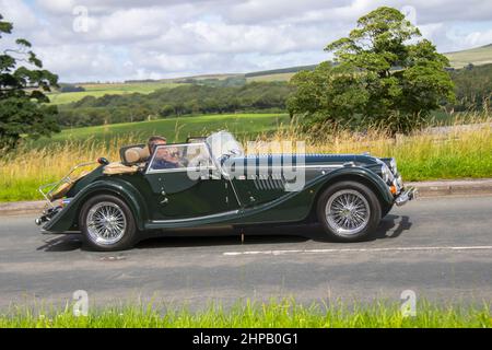 Green Morgan V8 convertible, convertibles soft-top, open-topped ...