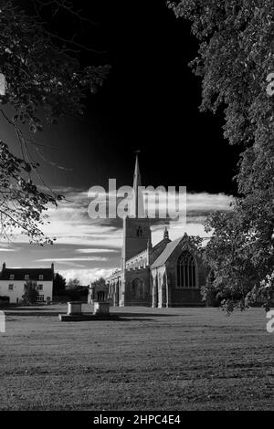 Autumn view over St Wendredas church, March Town, Cambridgeshire ...