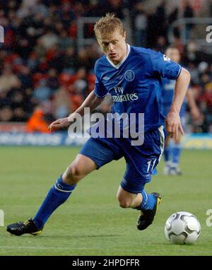 southampton v chelsea. 22-11-03 damian duff pic mike walker, 2003 Stock ...