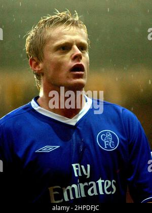 SAINTS V CHELSEA 22-11-03 DAMIEN DUFF PIC MIKE WALKER, 2003 Stock Photo ...
